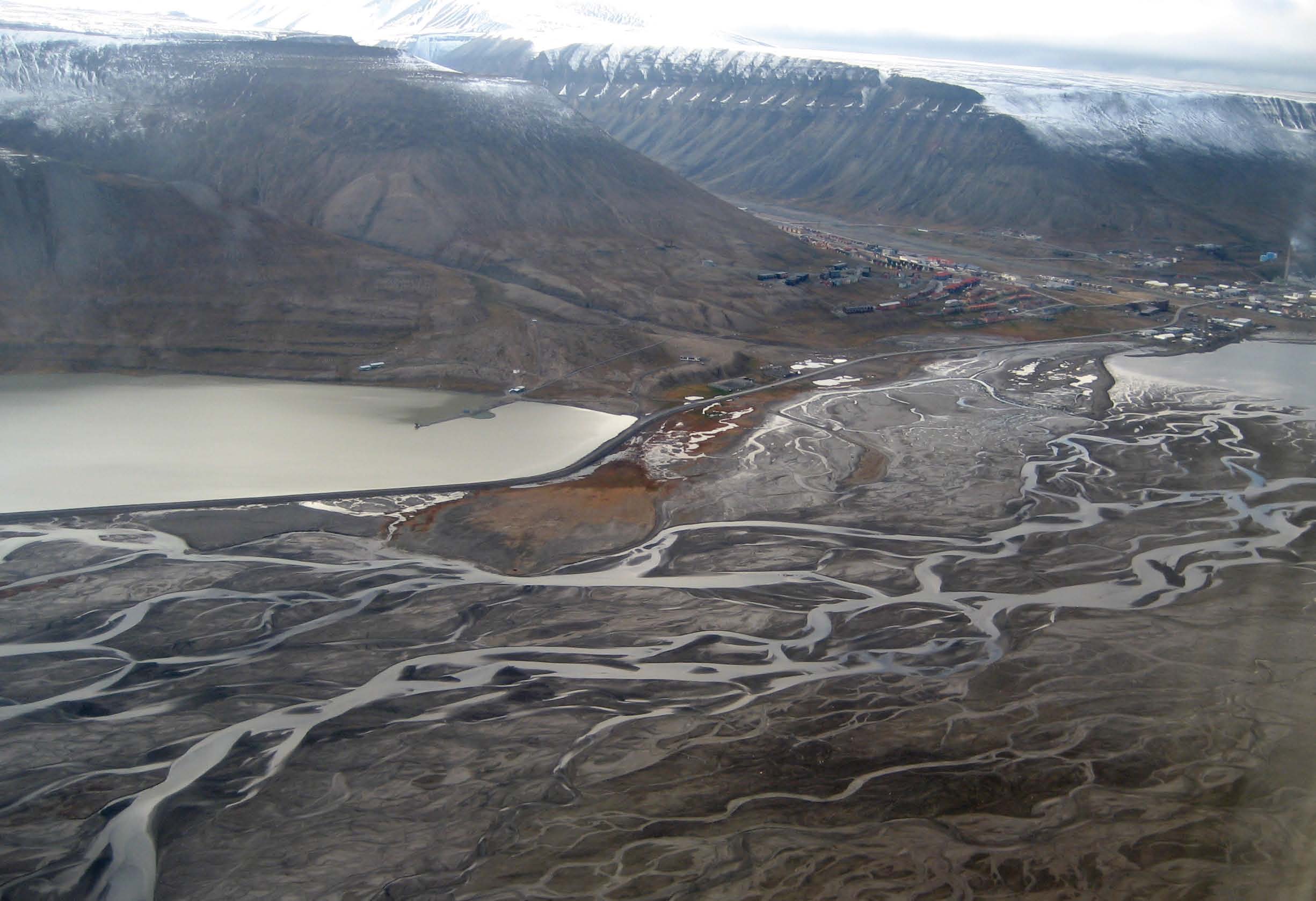 Dam: Isdammen, Svalbard